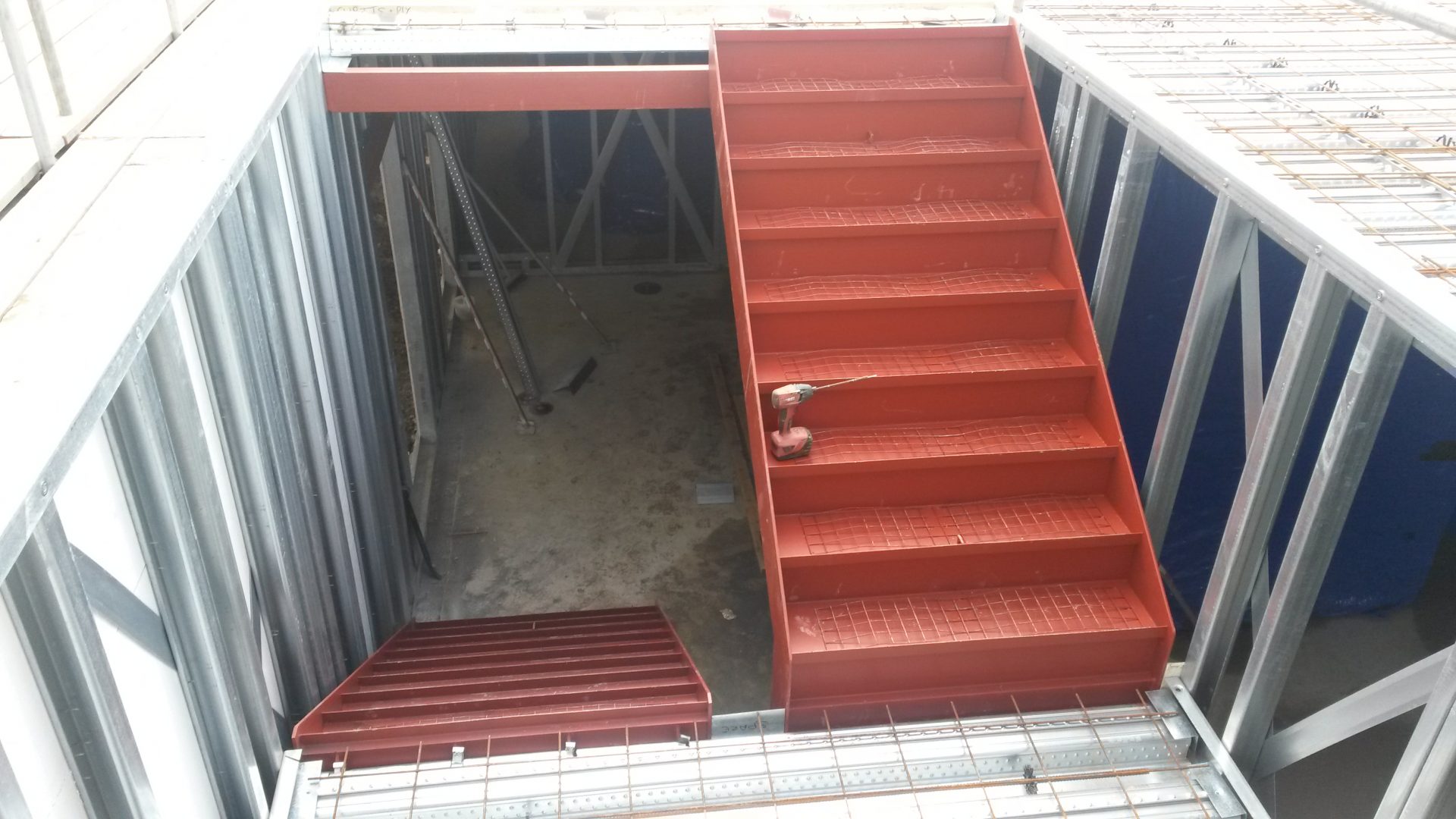 The Metframe Process | Veitchi Frame